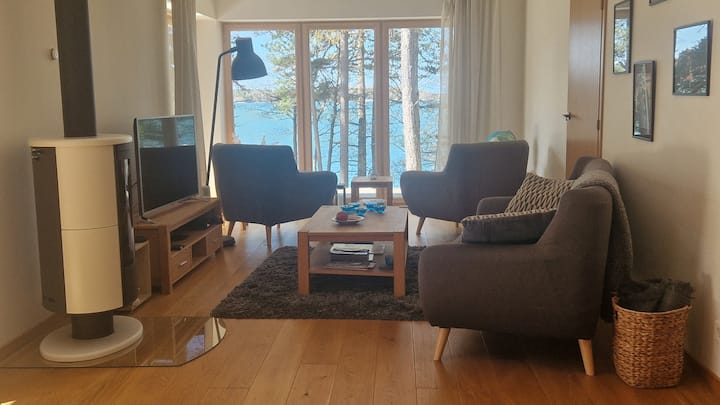 Villa 35 Meter Från Inloppet Till Mariehamn. - Åland