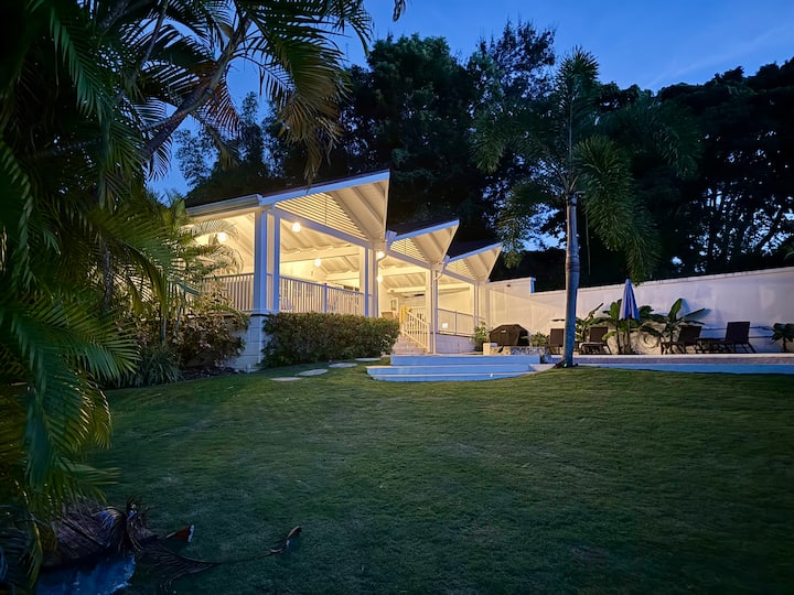 Beautiful West Coast Villa With Private Pool! - Barbados