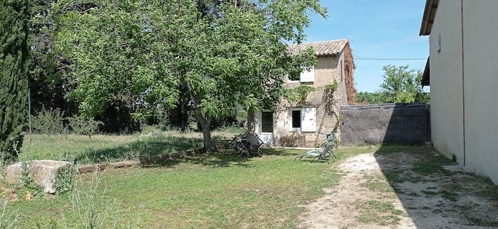 Cabanon à La Campagne 10mn De L'isle Sur La Sorgue - Cavaillon