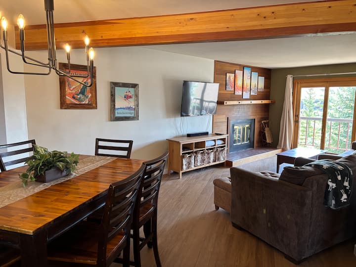 2br/2ba Mountain Condo, Pool & Hot Tub - Dillon, CO