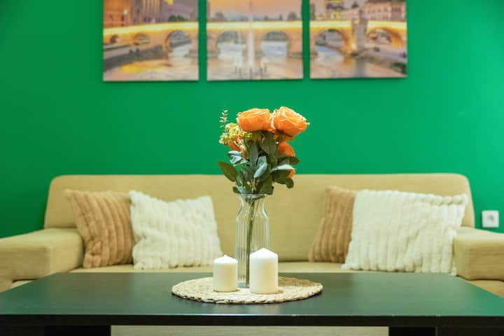 Retro City Center Apt | 5 Min To Main Square - Skopje