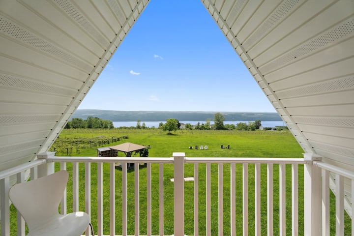 Vineyard Villa | F | Wine Trail & Views - Finger Lakes, NY