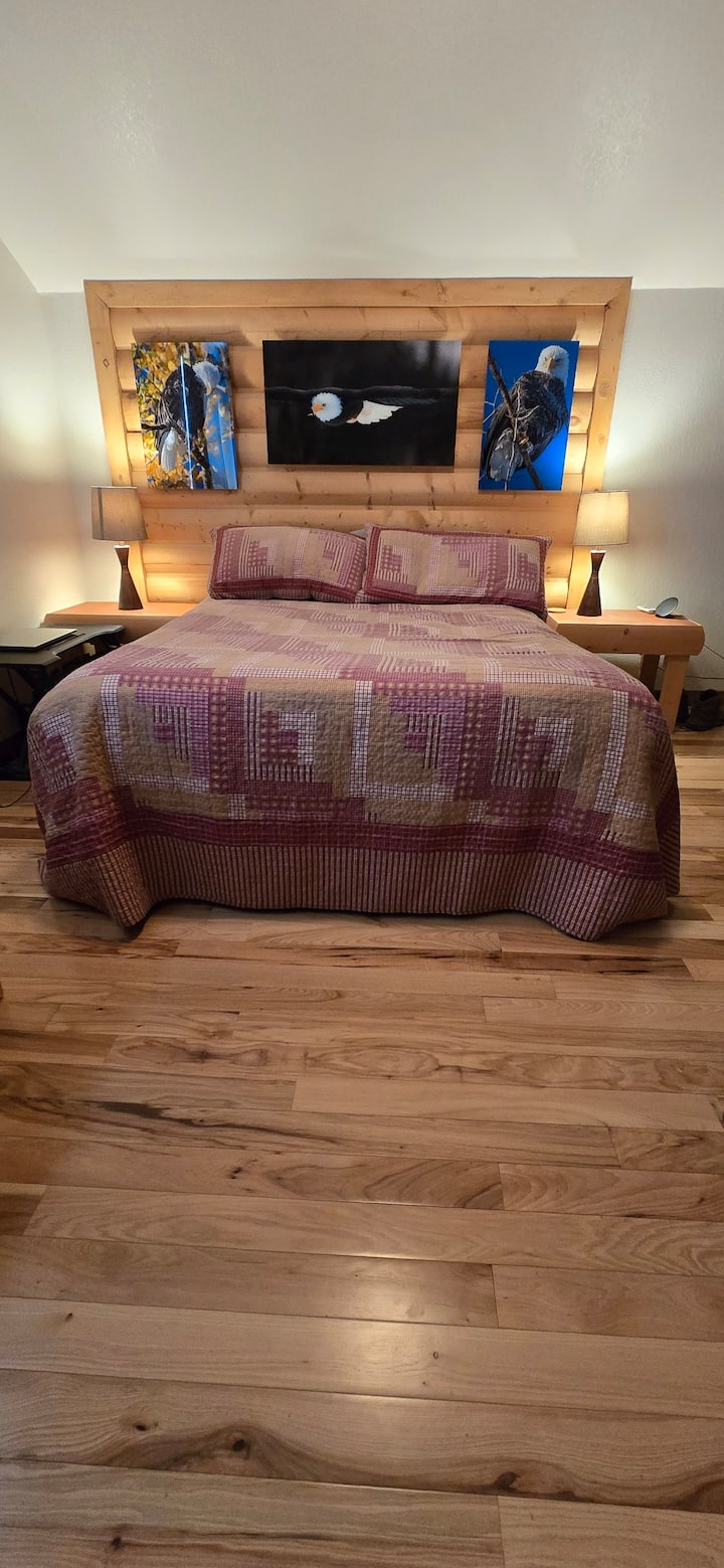 Charity Studio Atkenairiversoaringeaglelodge&cabin - Sterling, AK