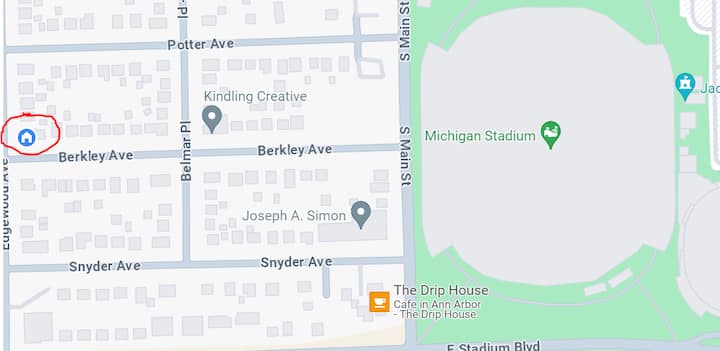 Ann Arbor Michigan Football Guest Suite - Ann Arbor, MI