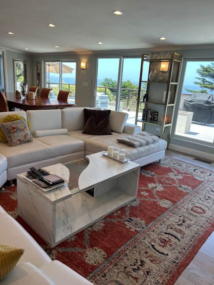 Seal Cove Beach House - Shelter Here - Moss Beach, CA