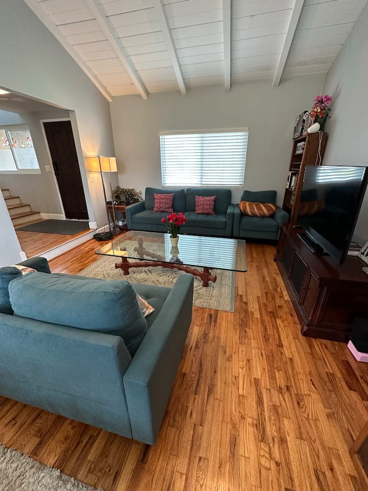 Cozy House - Anaheim
