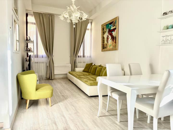 Ca'nova, Overlooking Canal Apartment - Venecia