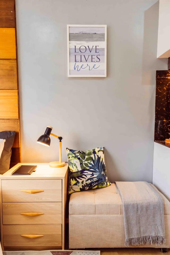 Rustic + Minimalist Studio In The Heart Of Iloilo - Iloilo City