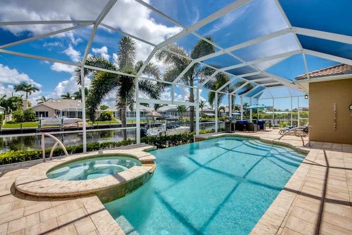 Villa Martinique-on The Water With Pool/spa, Foosball Table, Office - Sanibel Island, FL