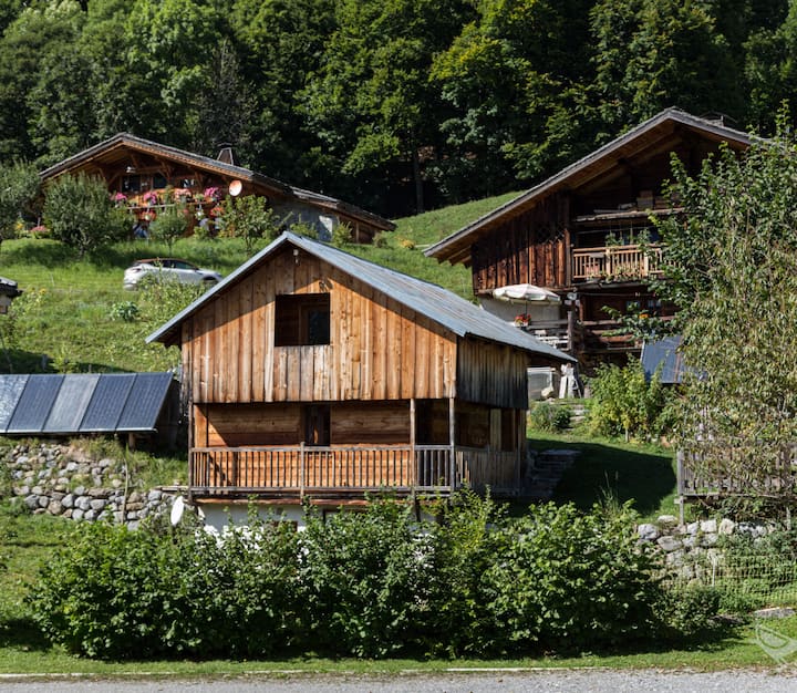 Chalet Indépendant à La Montagne - Flumet