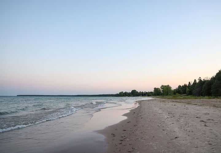 Fresh Coast Log Cabin - Private Sand Beach - Door County, WI