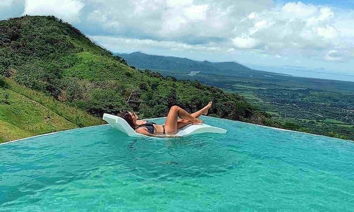 Private Queen Room 2 At Vida Lotus Retreat & Spa - パナマ