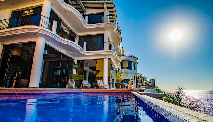 Ocean Front Villa*10br*pool*gym*hot Tub*chef*staff - Mexico