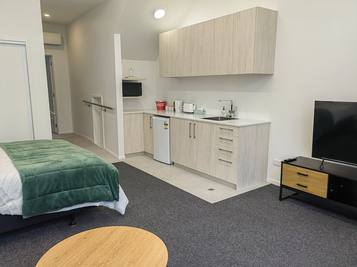 Nestle Studio/cdb/brand New/chch Cdb - Christchurch