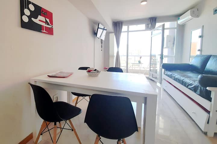 Céntrico, Luminoso, A Pasos De Las Mejores Playas - Puerto Madryn