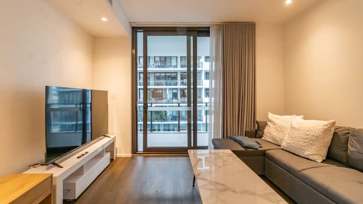 M3| Walk To Station Supermarket Split Level Apt - The University of Sydney