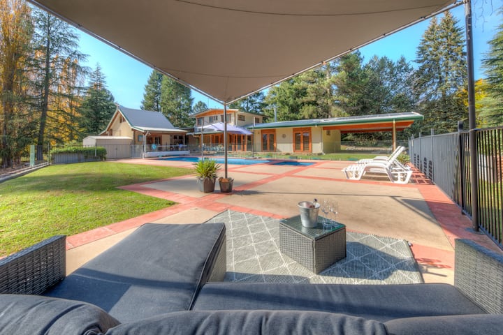 Rustic Alpine Lodge /Freeburgh Functions & Bnb - Bright