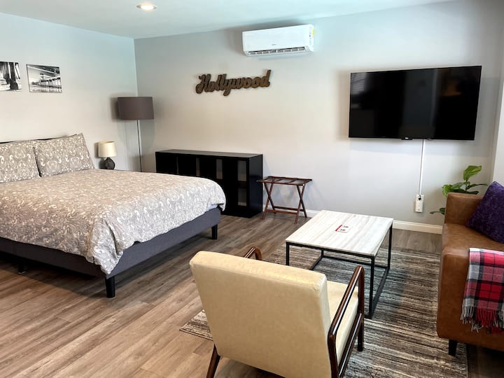Stylish Noho Private Guest House With Pool - North Hollywood - Los Angeles