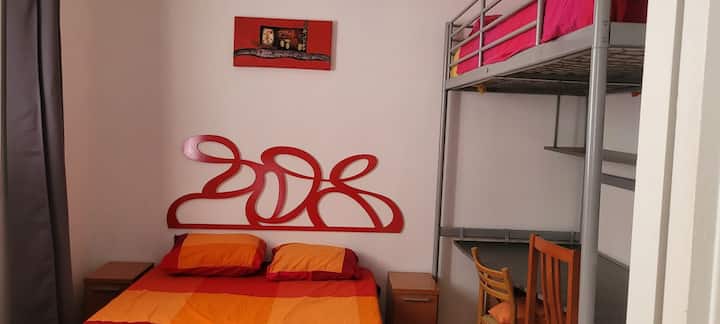 Habitacion Privada Triple Con Opcion A Piso Entero - Barcelona