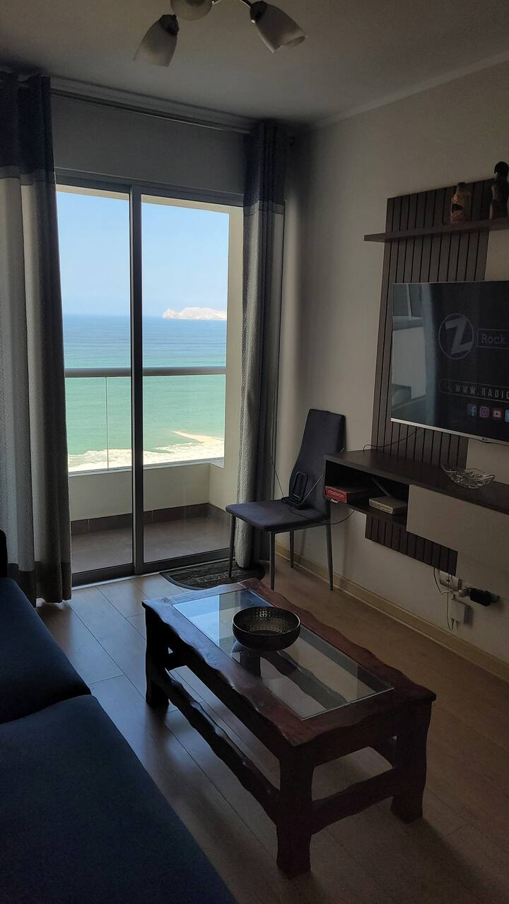Departamento Con 2 Cuartos Frente Al Mar. - Lima