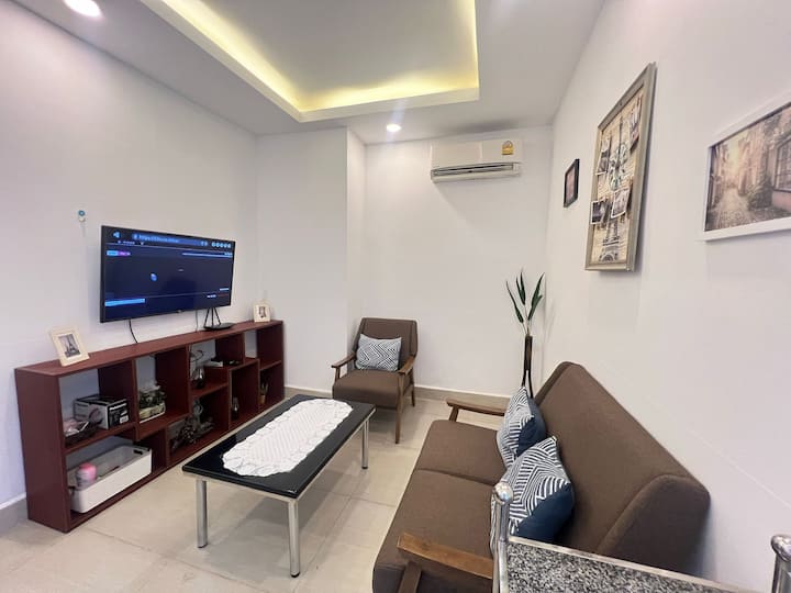 1b”r Balcony Apartment - Phnom Penh