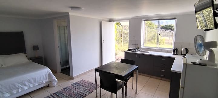 Now And Then Accommodation Unit 1 - Somerset West