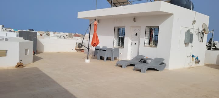 Rooftop Apartment - Monastir
