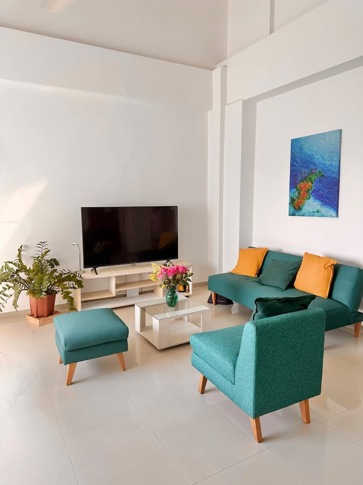 Seafront Penthouse Near The Historical Center - Cartagena