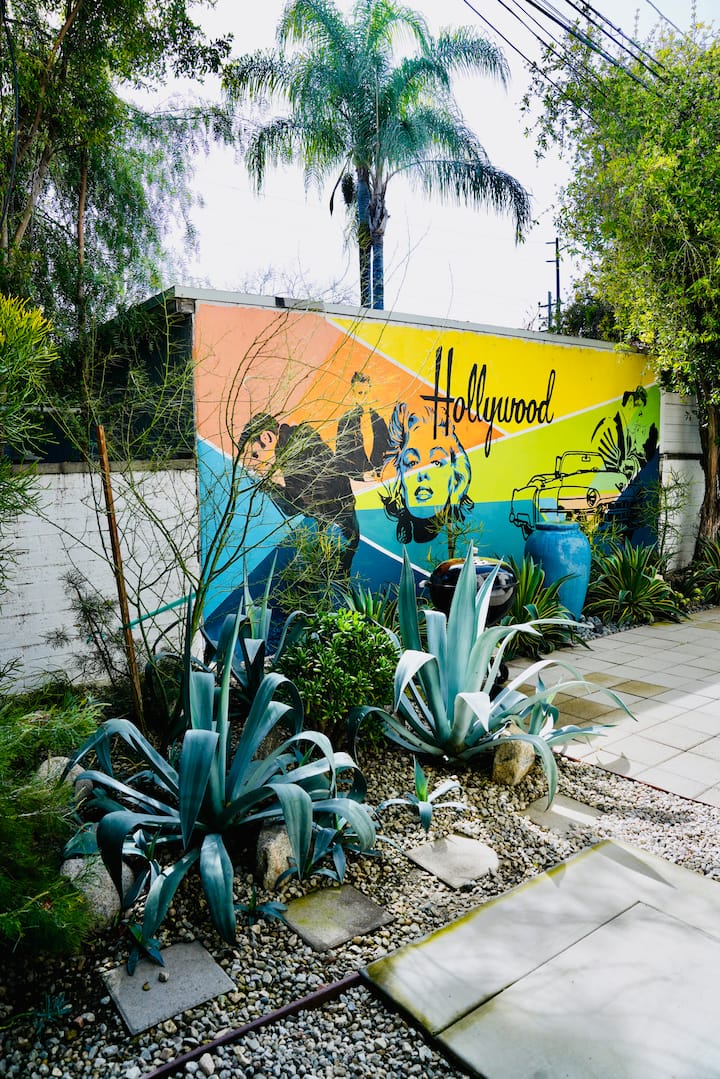 Hollywood Luxury Minutes 2 Universal/gated Parking - Burbank, CA