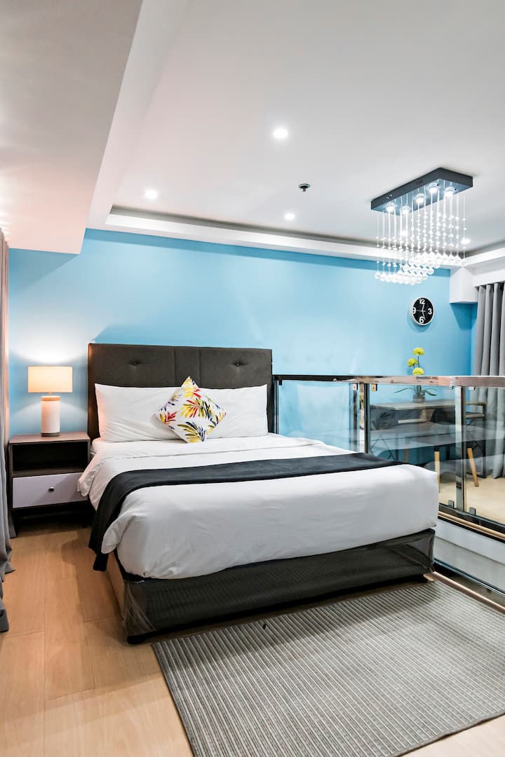 Modern & Spacious Loft W/relaxing View In Bgc(b12) - Taguig