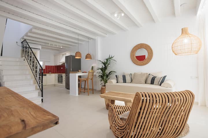 Country Villas · Executive Villa With Garden View - Naxos