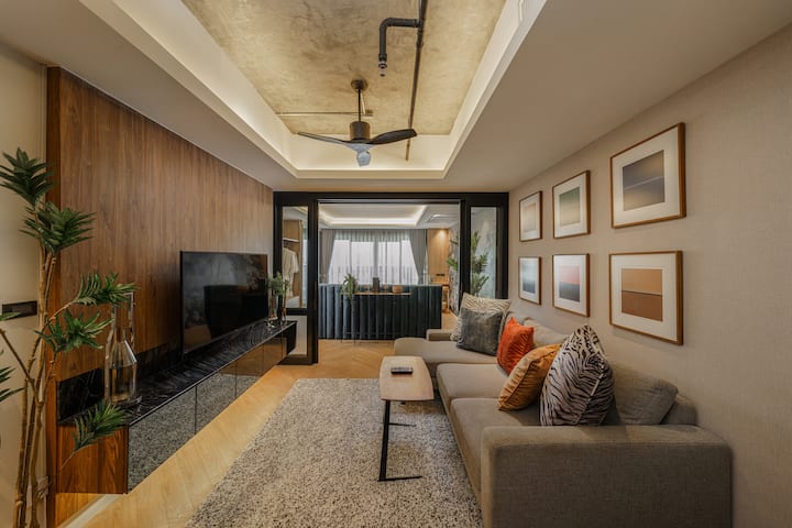 The Tropical Loft With City Views With Sky Bar - Bangkok