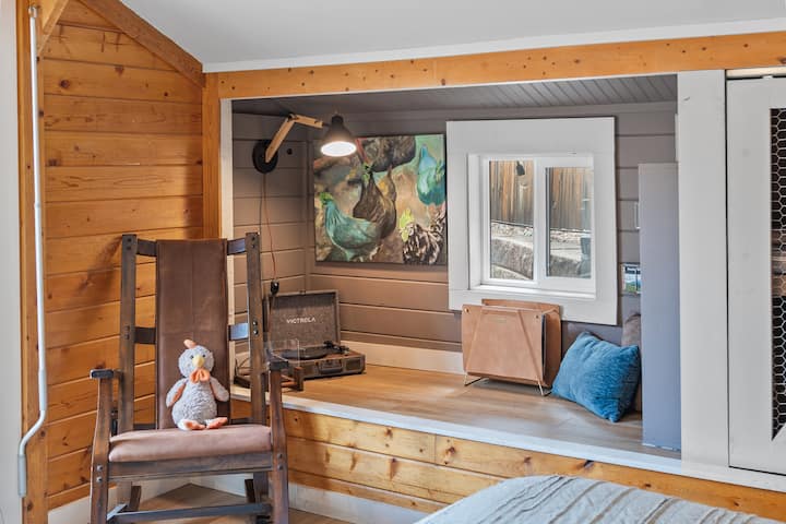 Chicken Coop: A Cozy Cottage At Garden Of The Gods - Colorado Springs, CO