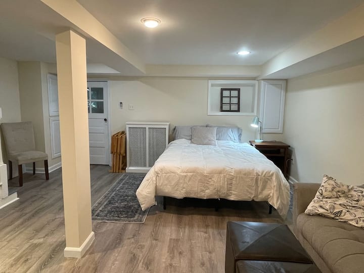 Perfect Capitol Hill Apartment - Washington, D.C.