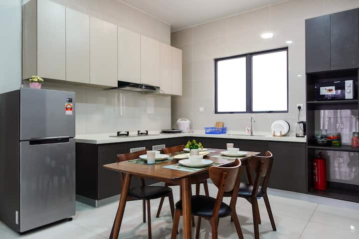 Charming Family Home 3br Danga Bay (ᵔᴥᵔ) - Johor Bahru