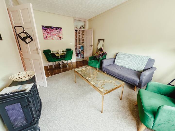 Modern Apartment In Historic Village - Staffordshire