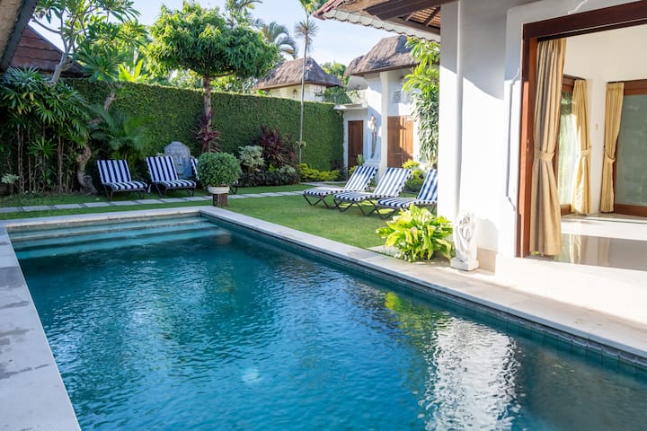 Family-friendly 3br Pool Villa Near Double Six - Legian