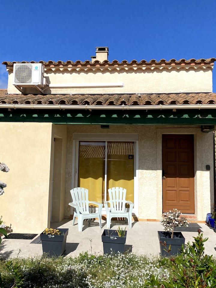 Agréable Maison De Famille Sur Gîte Echarou - Sigean