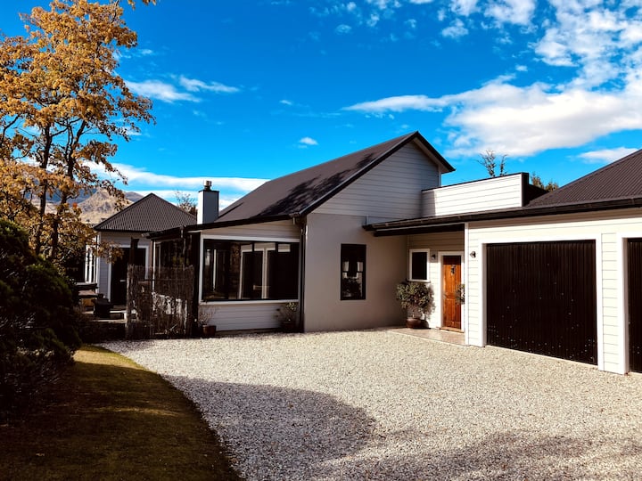 Arrowtown Alpine Retreat - Sleeps 10 - Arrowtown