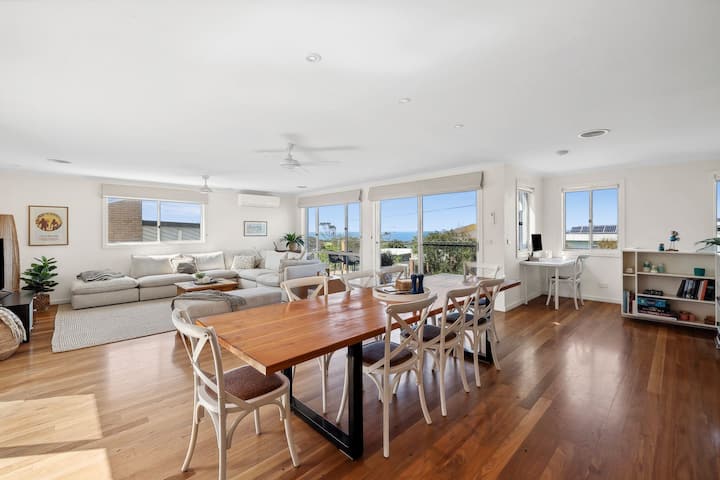 Percy's Beach House With Ocean Views And Spa - Jan Juc - Torquay