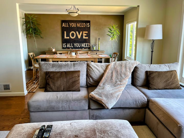 Stylish Noe Valley Condo With Amazing Views - San Francisco, CA