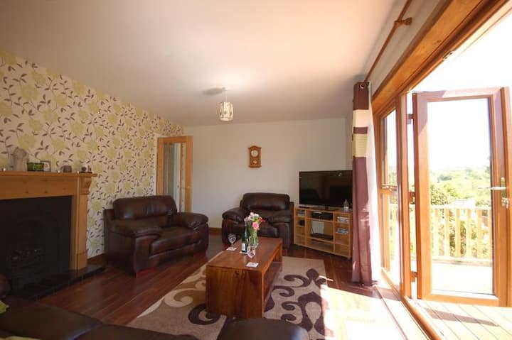 Can Yr Adar - Fishguard