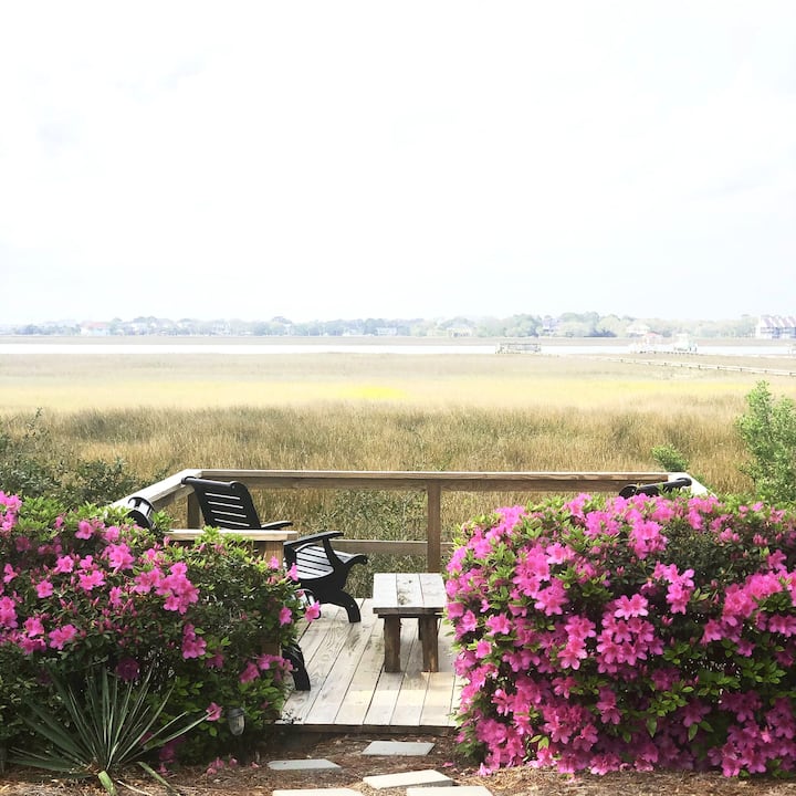 Bohemian Cabin With Water View Deck - Folly Beach, SC
