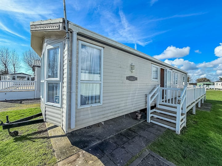 Casa Mobile Di 8 Posti Letto Con Piano Di Calpestio Da Affittare A Naze Marine Essex Rif. 17045 - Frinton-on-Sea
