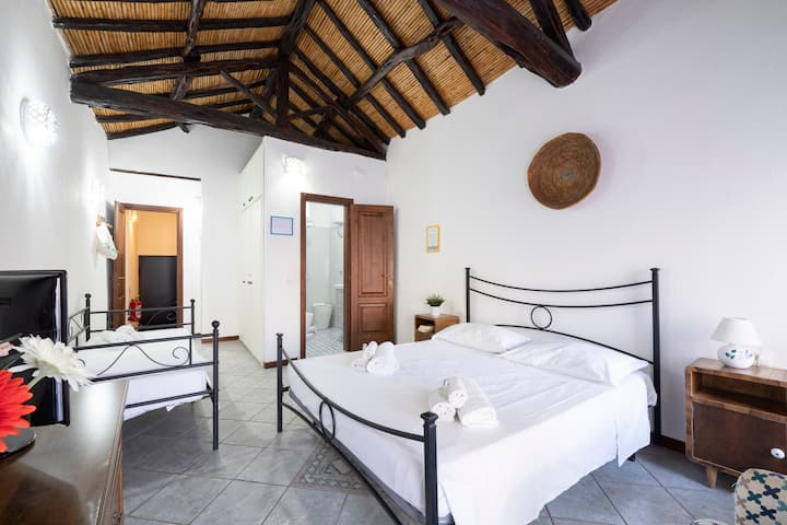 Mini Suite In The Heart Of Cagliari - Cagliari