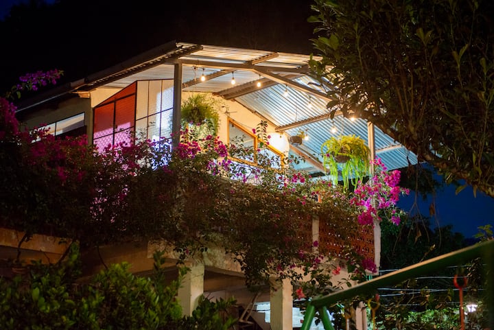 Juana's Rustic Lake House | San Pedro La Laguna - Santa Cruz la Laguna