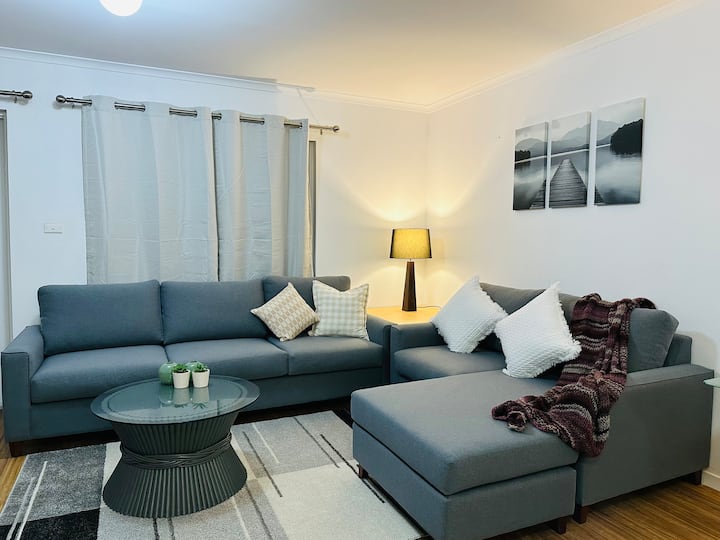 Executive Cbd Apartment-spacious & Modern Comforts - Canberra