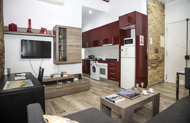 Enjoy Bcn Apart (Near Plaza España) - Barcelona