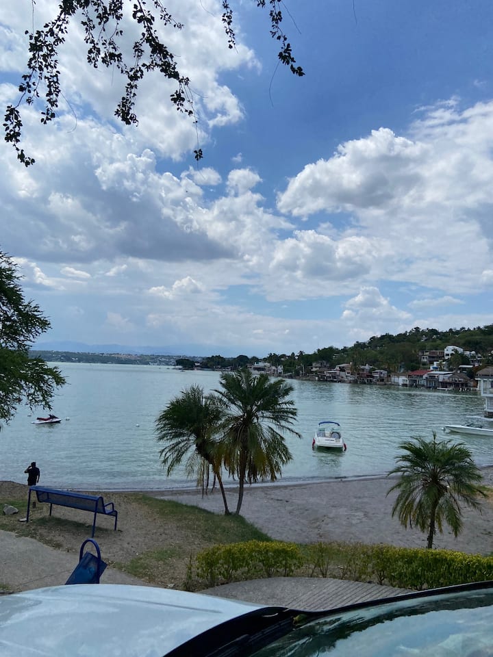 Relájate En Teques Alberca, Lago, Terraza Privada. - Puente de Ixtla