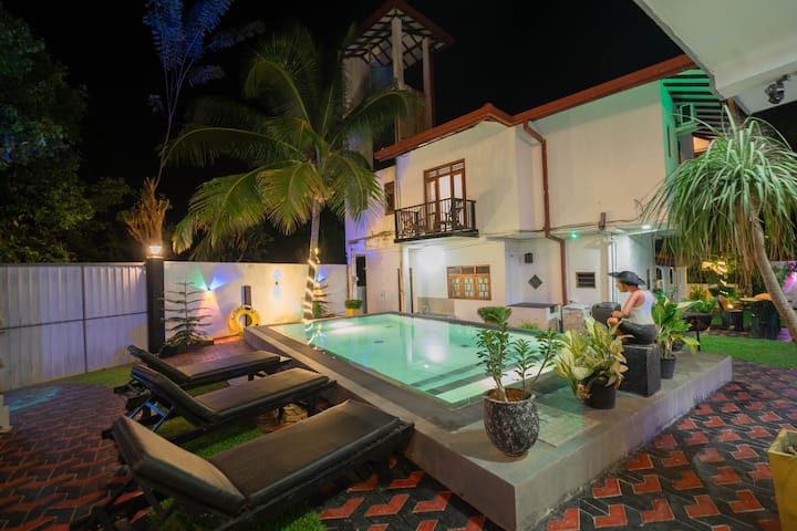 White Star Villa Three Bedroom Apartment - Hikkaduwa